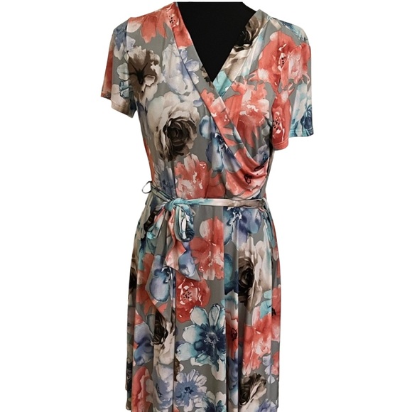 7th Ray | Dresses | 7th Ray Floral Dress Faux Wrap With Lots Of Stretch ...